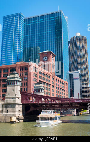 Chicago architecture, the Whirlpool building Stock Photo - Alamy