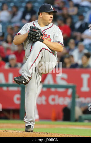 Atlanta Braves starting pitcher Bartolo Colon throws during the first ...