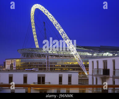 Wembley Stadium at Night Stock Photo - Alamy