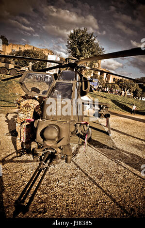 Italian Army A129 Mangusta Mongoose display at RIAT 2005 RAF Fairford ...