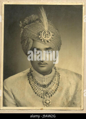 Portrait of an unknown Indian royal Stock Photo - Alamy