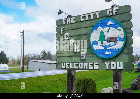 Forks Washington City Limit - FORKS - WASHINGTON Stock Photo - Alamy