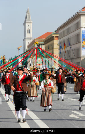Parade on the Day of German Art in Munich, 1939 Stock Photo - Alamy
