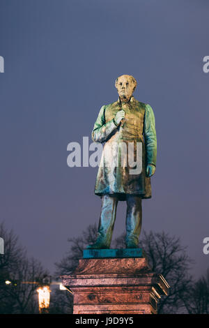 Statue of Johan Ludvig Runeberg, Esplanade Park, Helsinki, Finland ...