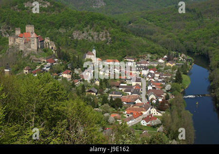 Burg Hardegg Castle, Thayatal National Park, Hardegg, Waldviertel Stock ...