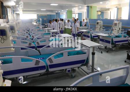 Kidney dialysis centre. Gonoshasthaya Dialysis Centre (GDC) in dhaka is ...