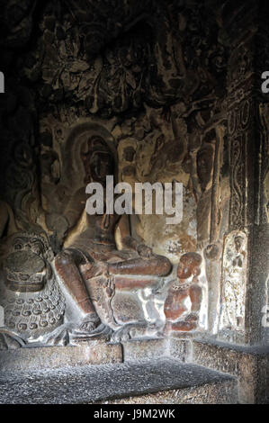 Statue in Ellora cave, aurangabad, maharashtra, India, Asia Stock Photo ...