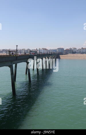 Looking back to Deal along Deal Pier Stock Photo - Alamy