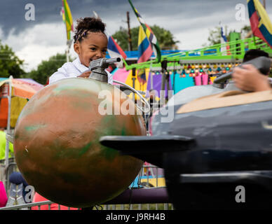 Rocket ride at the county fair Stock Photo - Alamy