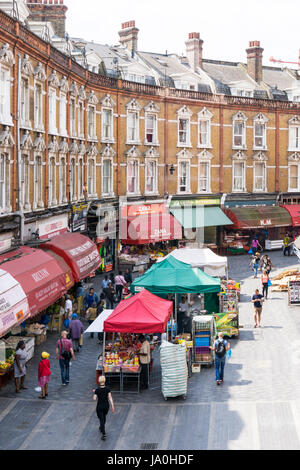 Brixton, London, UK: Electric Avenue in Brixton at night. Seen from ...