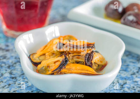 delicacy, starter, mussel, abalone, abalones, mussels, glass, chalice ...