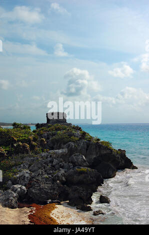 vertical view of Tulum ruins Stock Photo - Alamy