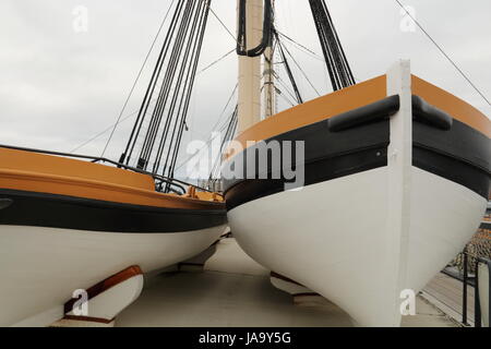 HMS Victorys lifeboats,Historic Dockyard,Portsmouth,UK Stock Photo - Alamy