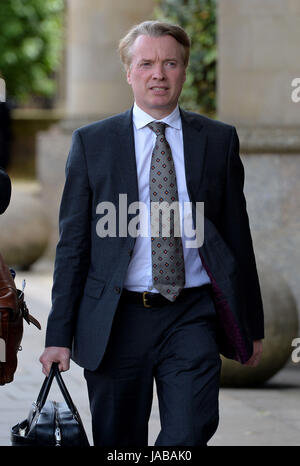Craig Whyte leaving Glasgow High Court as the jury in former Rangers ...
