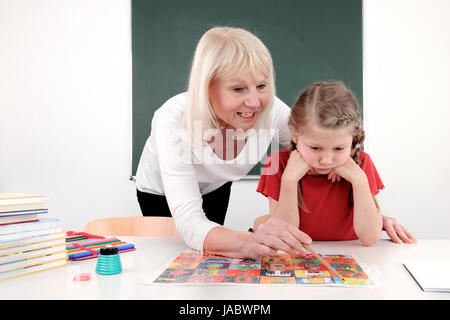 Lehrerin, Lehrer, Schülerin, Schüler, Schule, Unterricht, Beruf, ältere ...