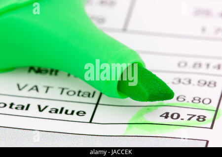 Invoice with balance due, circled in green Stock Photo - Alamy