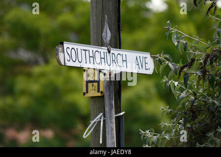 Southchurch Road, Southend on Sea, Essex. Road sign Stock Photo - Alamy