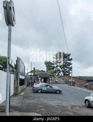London Underground Tube Station: Chesham Stock Photo - Alamy