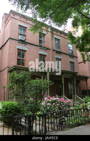 Astor Row, W. 130th St., Harlem, New York Stock Photo - Alamy