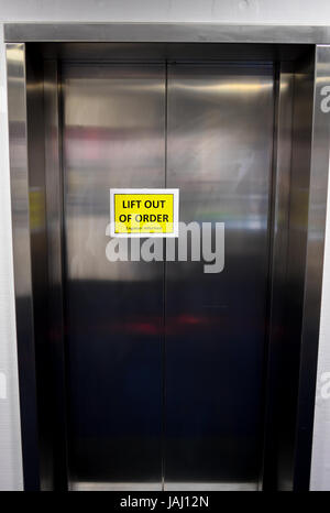 Lift Out Of Order Stock Photo - Alamy