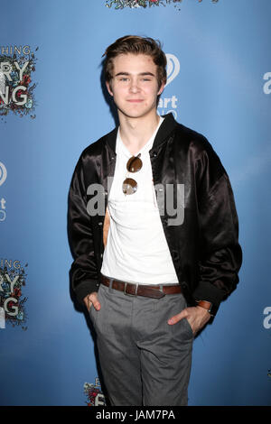 LOS ANGELES - MAY 6: Gus Kamp at the "Everything, Everything" Premiere ...