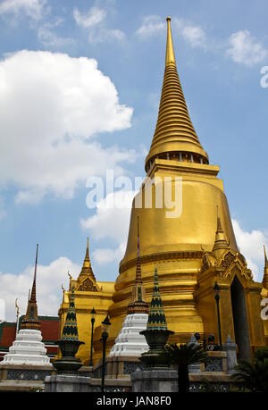 Golden pagoda inside emerald temple, thailand Stock Photo - Alamy
