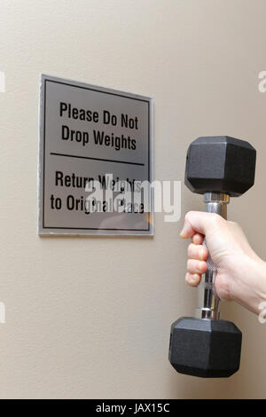 Please do not drop weight sign Stock Photo - Alamy