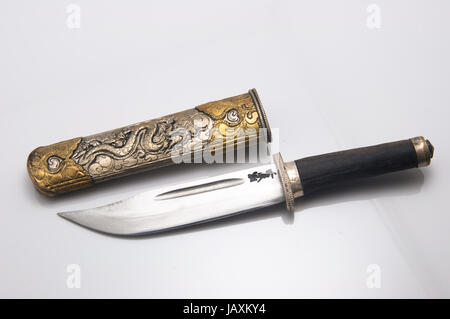 Traditional folk knives in Tibet Stock Photo - Alamy