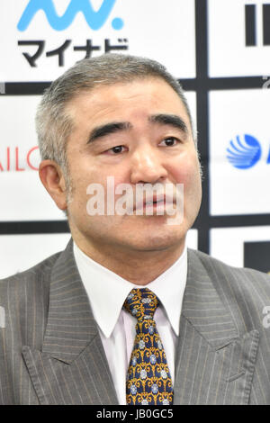 (L-R) Tsuyoshi Hamada, the representative of Teiken Promotions, Tenshin ...