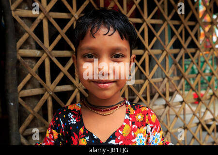 Portrait of a Bangladeshi rural girl Stock Photo - Alamy