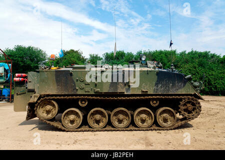 FV432 British Army Armoured Personnel Carrier In Desert Camouflage ...
