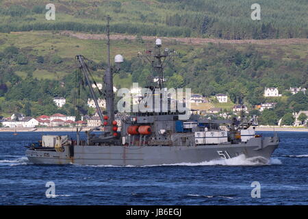 USNS Grasp (T-ARS-51), a Safeguard-class salvage vessel operated by the ...