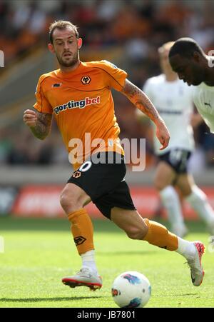 STEVEN FLETCHER WOLVERHAMPTON WANDERERS FC WOLVERHAMPTON WANDERERS FC ...