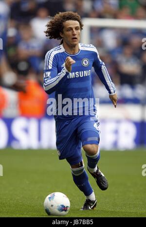 DAVID LUIZ CHELSEA FC CHELSEA FC REEBOK STADIUM BOLTON ENGLAND 02 ...