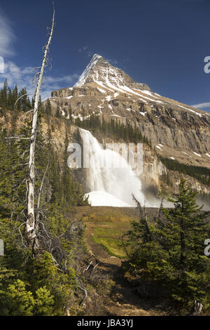 Emperor Ridge Robson Mountain Peak Scenic Landscape View Berg Lake Hike ...