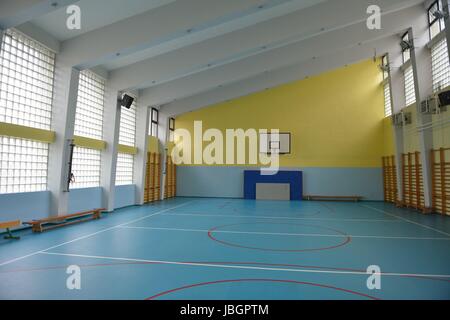 elementary school gym indoor Stock Photo - Alamy