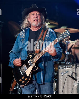 Country Music artist John Anderson performs at Balloons Over Paradise ...