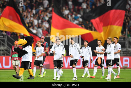 German players celebrate qualifying for the World Cup after beating ...