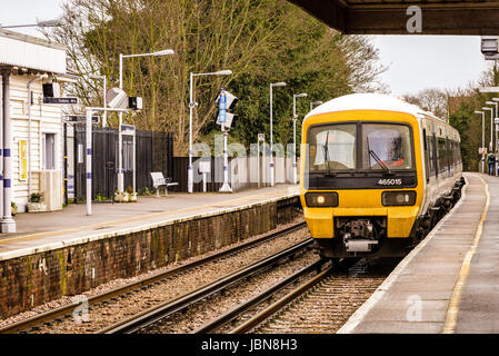 Southeastern Class 465 Networker suburban passenger train, Bexley, Kent ...