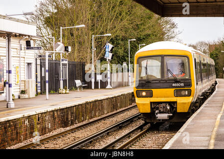 Southeastern Class 465 Networker suburban passenger train, Bexley, Kent ...