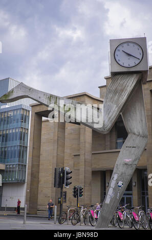 'The Running Clock' outside Buchanan Bus Station in central Glasgow ...