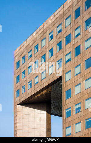 Architects John S. Bonnington Partnership No 1 London Bridge London ...