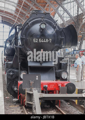 Class 52 steam locomotive at the German steam locomotive museum ...