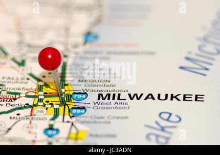 Milwaukee, Wisconsin pin on map Stock Photo - Alamy