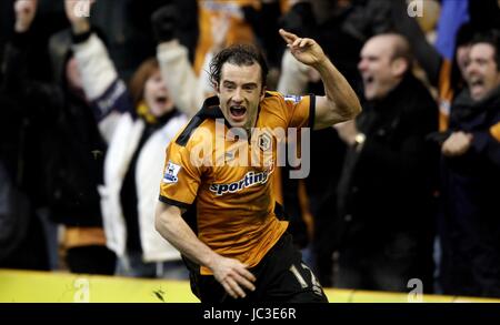 STEPHEN HUNT CELEBRATES WOLVES V BIRMINGHAM WOLVES V BIRMINGHAM ...