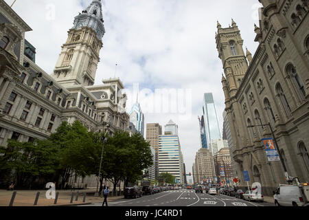 looking along john f kennedy boulevard from Philadelphia city hall ...