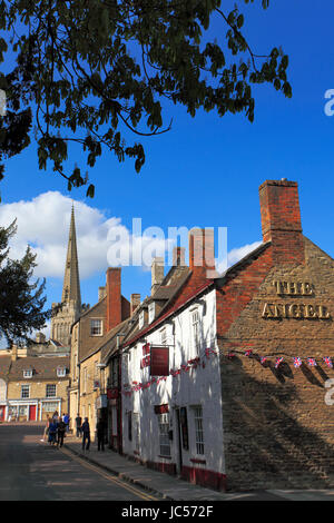 Street scene in Oundle Town, Northamptonshire, England Stock Photo - Alamy