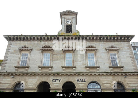 Truro, Cornwall, England, UK. Town Crier John Sweetman in traditional ...