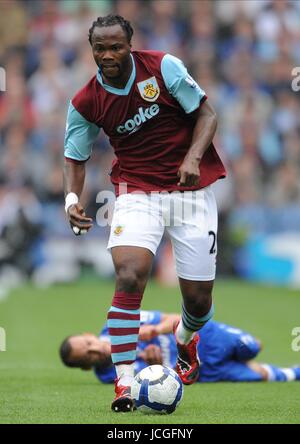 ANDRE BIKEY BURNLEY FC BURNLEY V EVERTON FC TURF MOOR, BURNLEY, ENGLAND ...