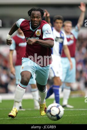 ANDRE BIKEY BURNLEY FC BLACKBURN ROVERS V BURNLEY,BARCLAYS PREMIERSHIP ...